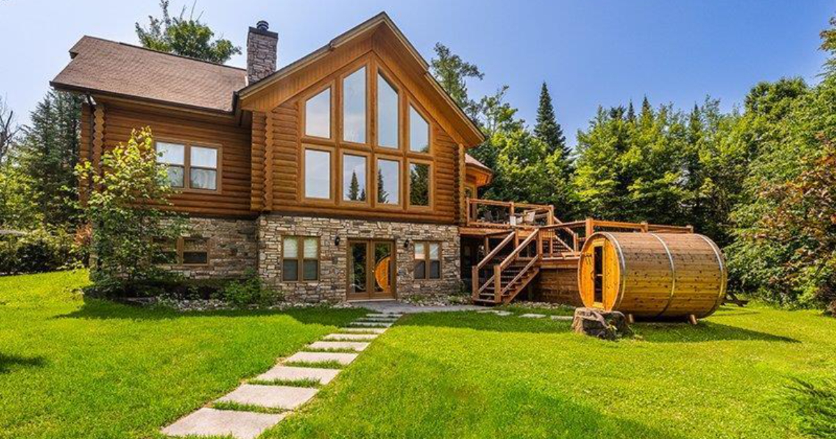 Chalet à louer à Mille-Isles, Laurentides | Chalet Red Deer Spa (Lac ...